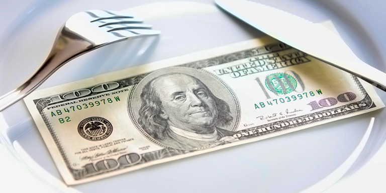 How the Economy Affects the Restaurant Industry