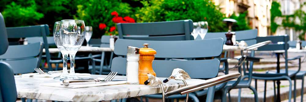 Let the Sunshine In: 7 Tips for Opening Your Restaurant Patio - Rewards ...