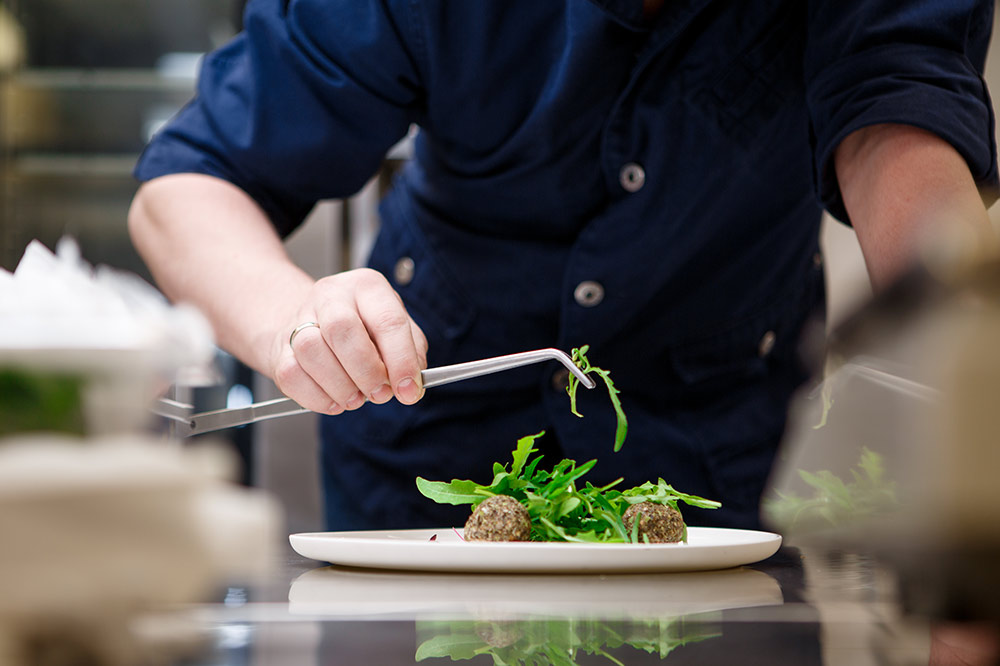 Maintaining Consistency in Restaurant Food, Service, and Atmosphere