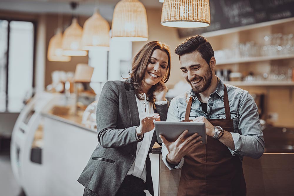 8 Tips for Improving Teamwork in the Restaurant Workplace